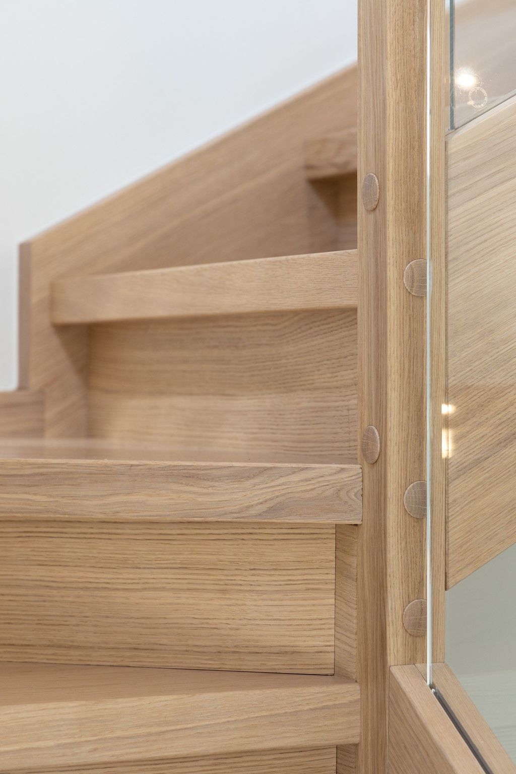 Solid oak wood for stairs cladding | homify