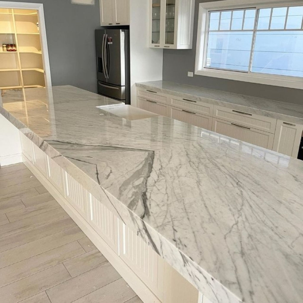 The ultimate guide to carrara, calacatta, and statuario marble | homify