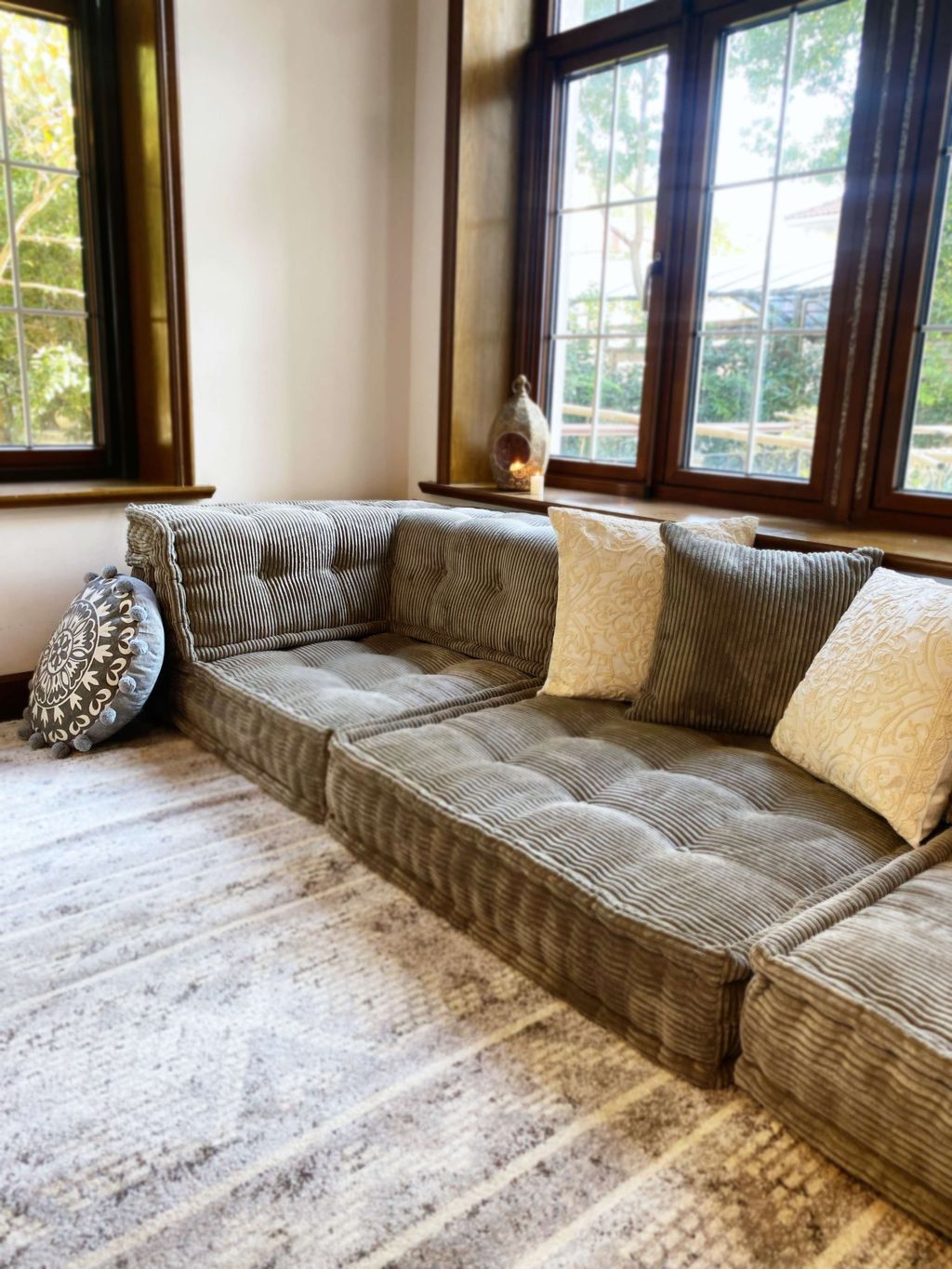 Introducing our latest endeavor: a showcase of monocolor modular sofas ...