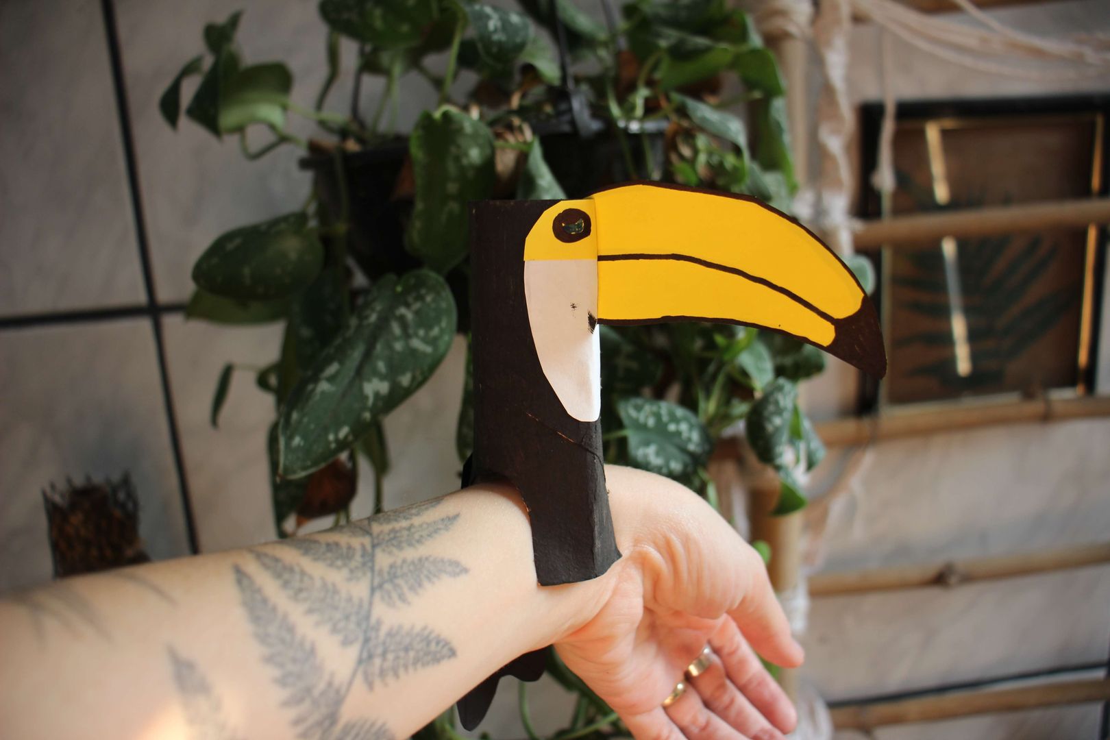 How to Make a DIY Toucan with Toilet Paper Roll in 11 Steps | homify