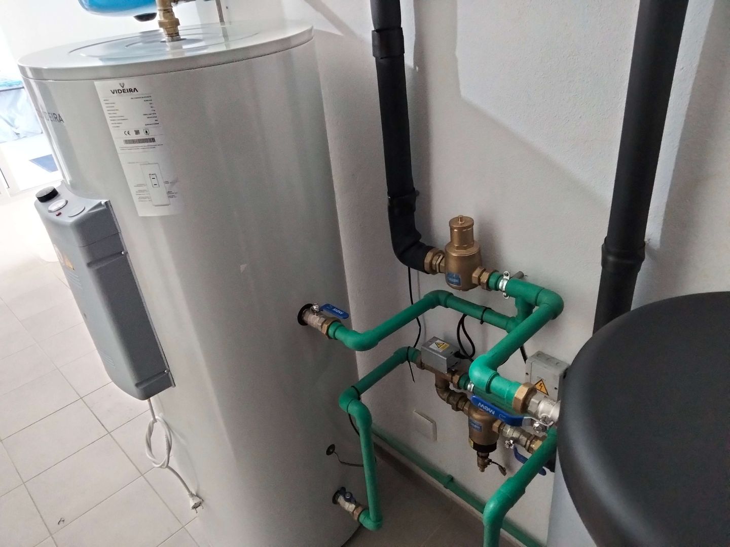 Qual é o Melhor Sistema de Aquecimento de Água - 5 Sistemas Essenciais ...