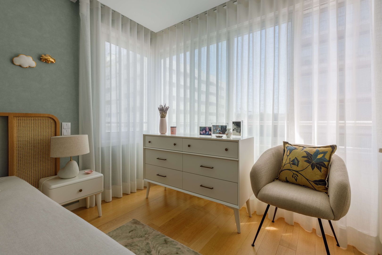 Casa "Narrativa": Da Sala ao Quarto, a Volta ao Mundo | SHI Studio Interior Design | homify